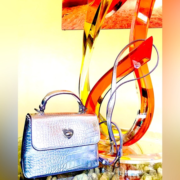 Sondra Roberts | Accessories | Sondra Roberts Squared Handbag Silver ...